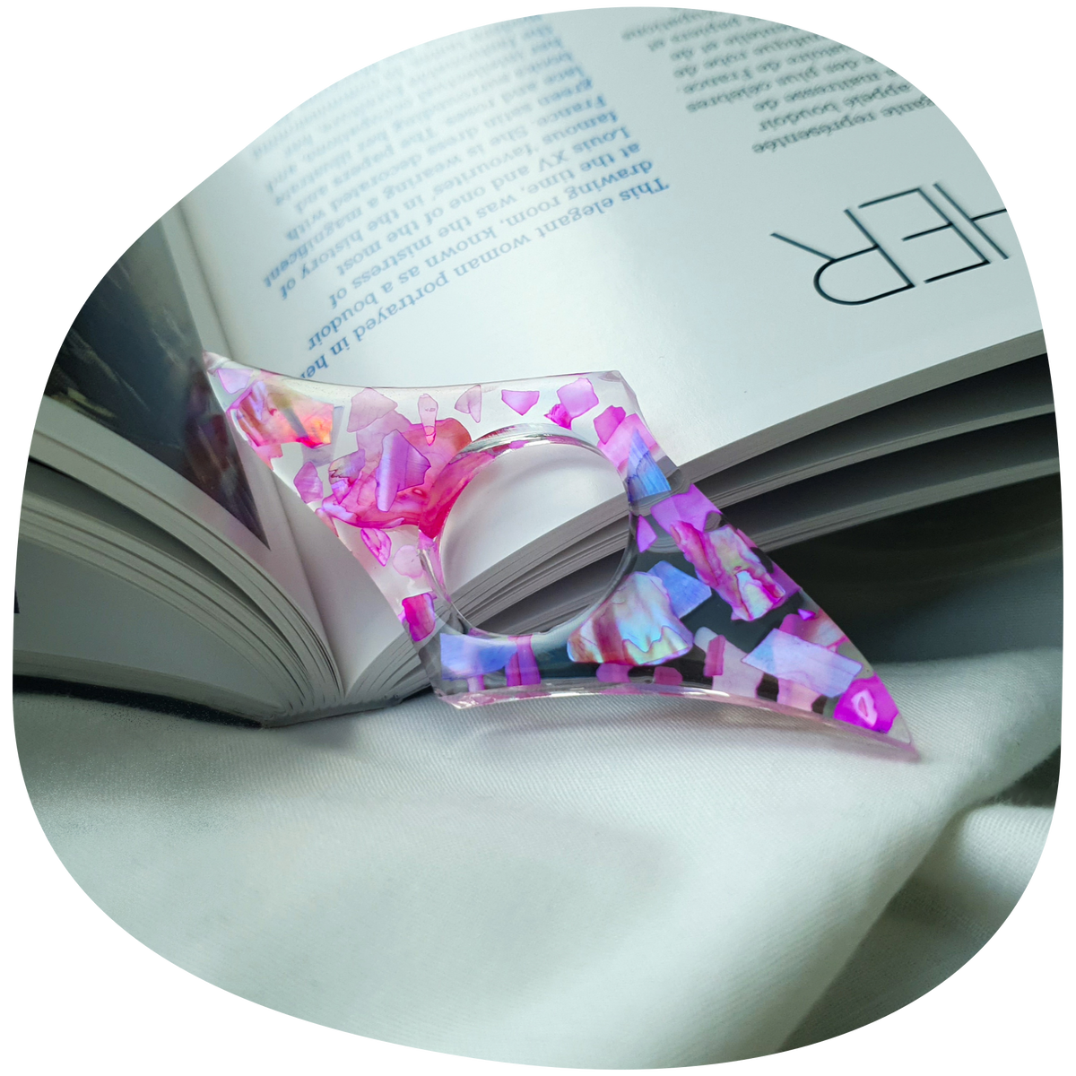 Jagae(Natural Mother-of-Pearl) Page Holder - Amethyst – BIROSO