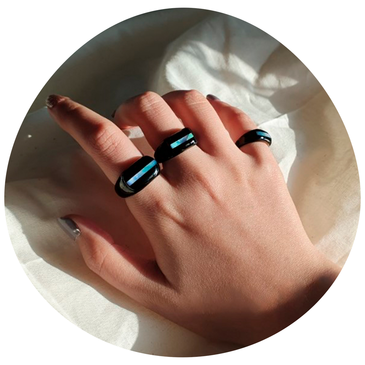 Jagae Ring - White Line, Natural Mother-of-Pearl – BIROSO