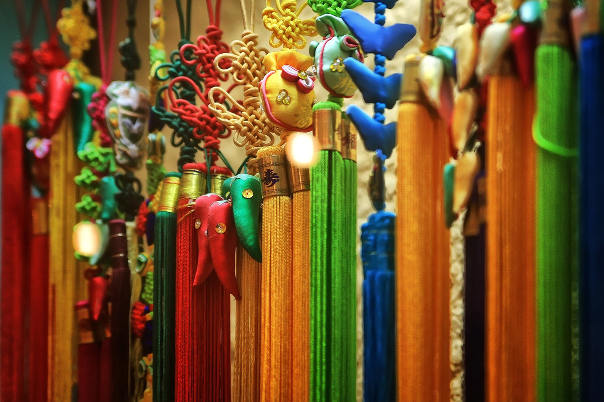Exploring the Art of Korean Norigae: A Tradition of Knots and Symbols ...
